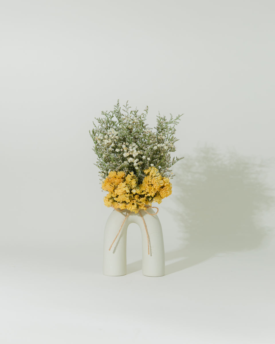 Minimalist Natural Yellow and White Flower Arrangement in Stoneware Ar ...
